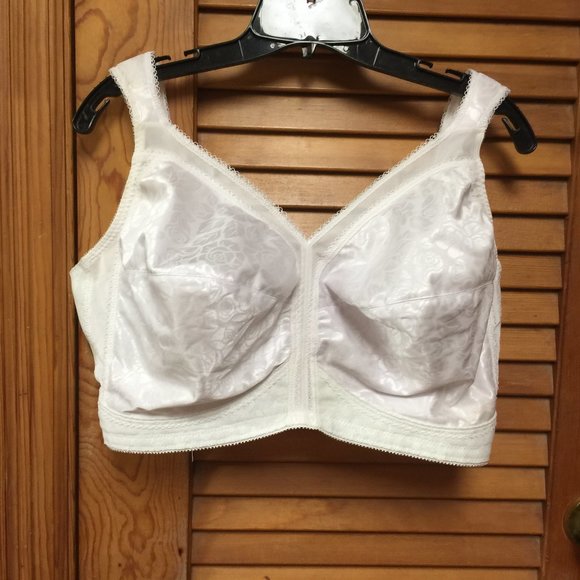 Playtex | Intimates & Sleepwear | Playtex 8 Hour Original Comfort Strap ...